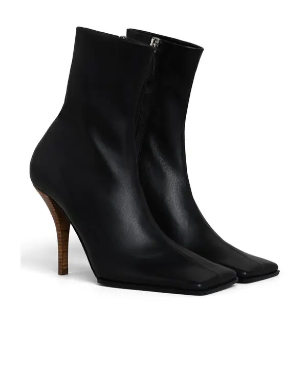 Alaïa Soft Square Ankle Boots - Black