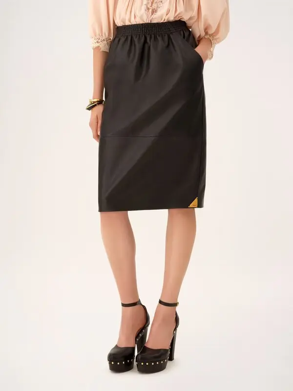 Chloé Leather Knee-length Pencil Skirt With Gold Logo Detail