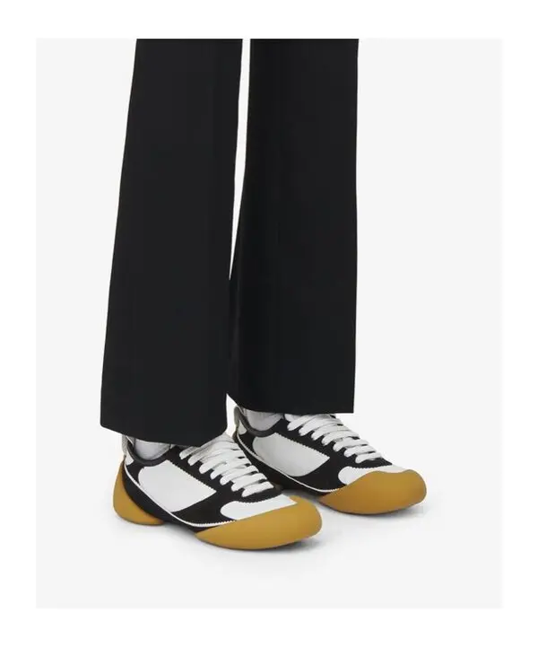 Alexander McQueen Flexion Lace-up Sneakers - White/black