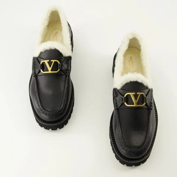 Valentino Garavani Vlogo Signature Slip-on Flats