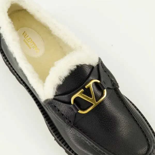 Valentino Garavani Vlogo Signature Slip-on Flats