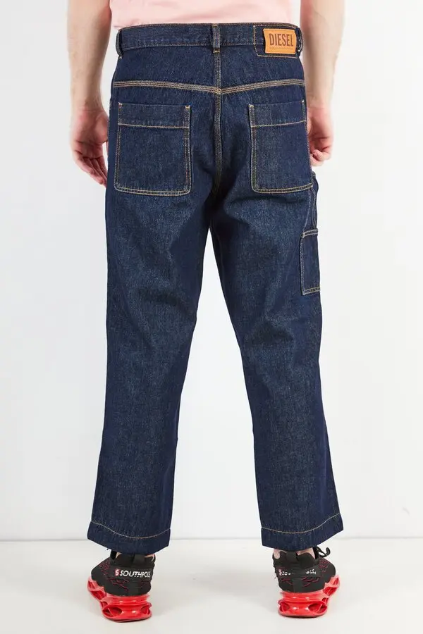 DIESEL® Logo Patch Straight-leg Jeans