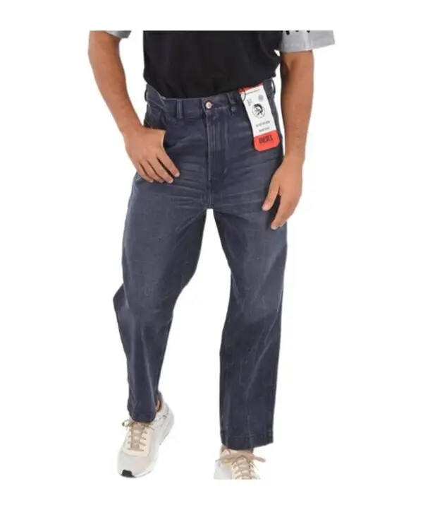 DIESEL® Carrot D-franky Loose Logo Patch Jeans