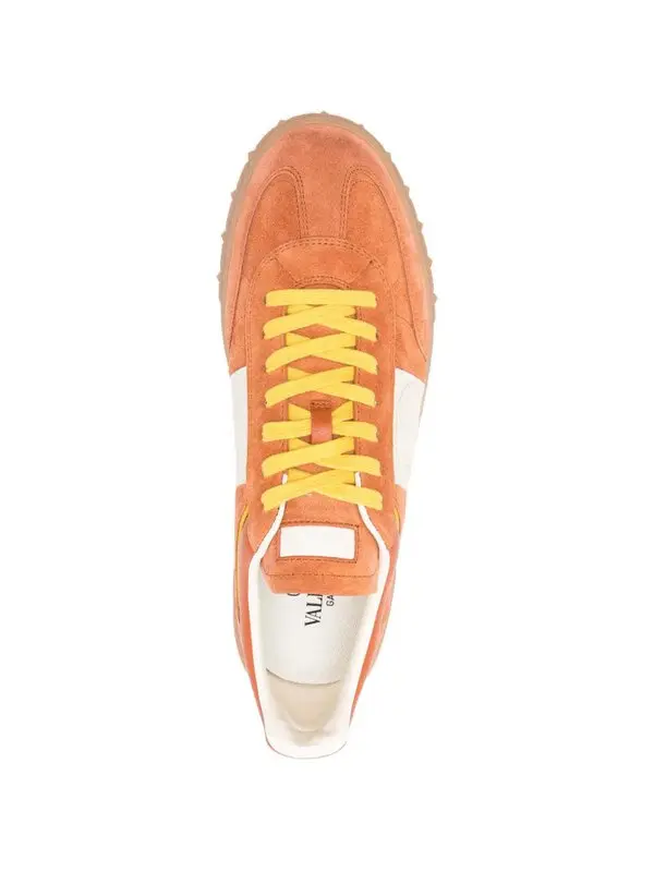 Valentino Garavani Upvillage Logo-detail Sneakers - Multicolor