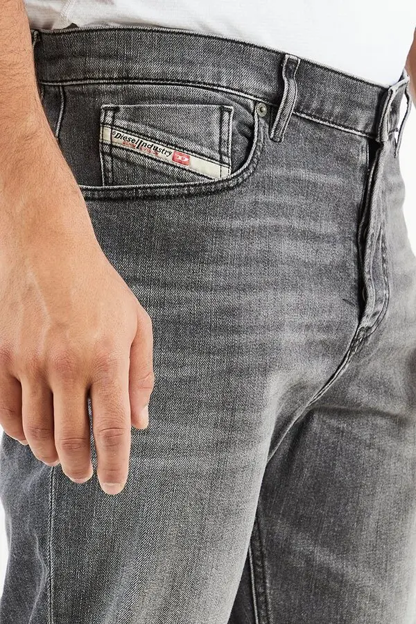 DIESEL® Straight-leg Jeans