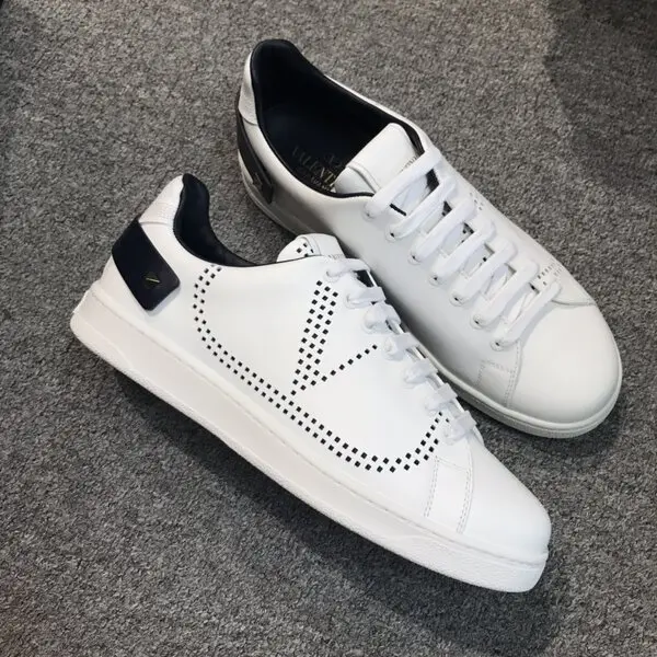 Valentino Garavani Rockstud Backnet Vlogo Sneakers