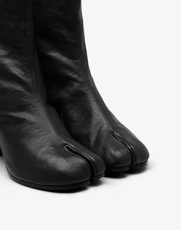 MAISON MARGIELA Tabi Toe Block Heeled Ankle Boots - Black
