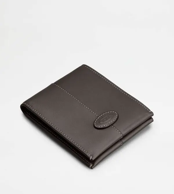 TOD'S Logo Patch Wallet - Brown