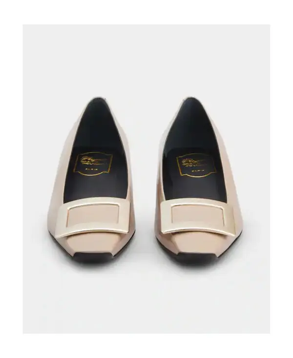 ROGER VIVIER Belle Buckled Ballerina Flats - Beige