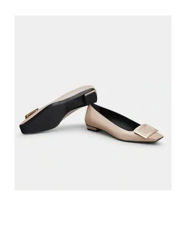 ROGER VIVIER Belle Buckled Ballerina Flats - Beige