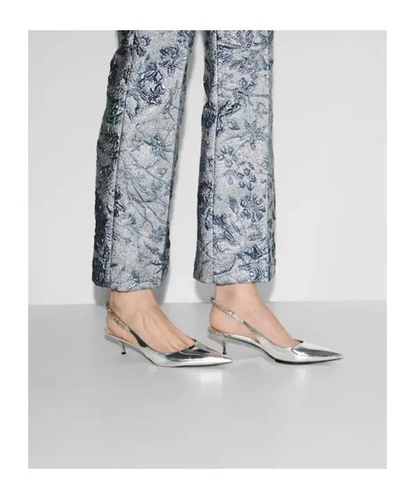 Gucci Metallic Slingback Pumps - Silver