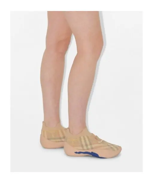 Burberry Neptune Lace-up Sneakers - Teacup