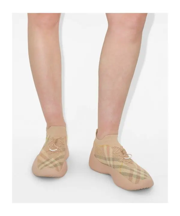 Burberry Neptune Lace-up Sneakers - Teacup