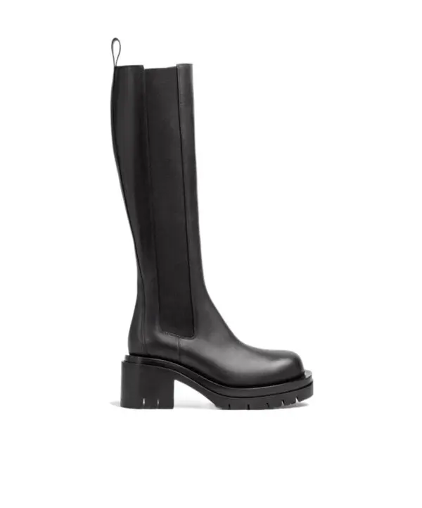 Bottega Veneta Lug Chelsea Boots - Black