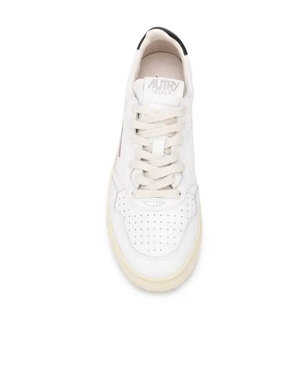 AUTRY Medalist Perforated Low-top Sneakers - White