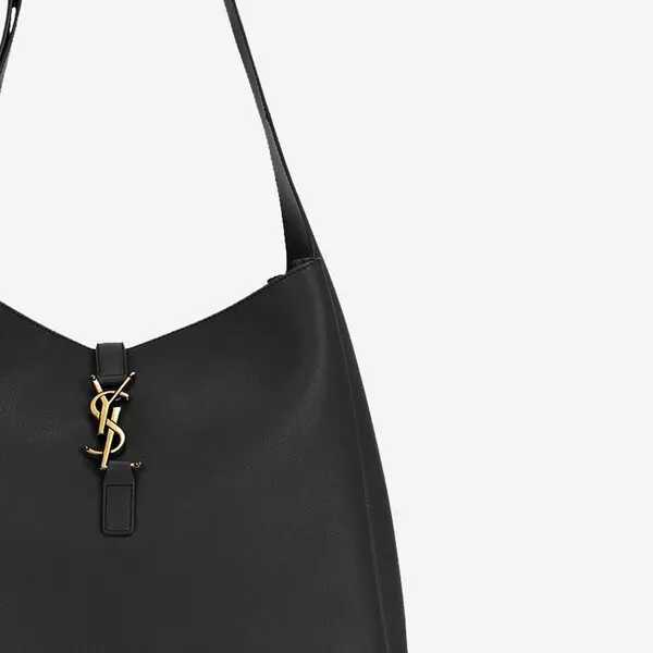 Saint Laurent Le 5 À 7 Logo Plaque Large Shoulder Bag - Black