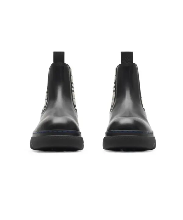 Burberry Chelsea Low Ankle Boots With Round Toe