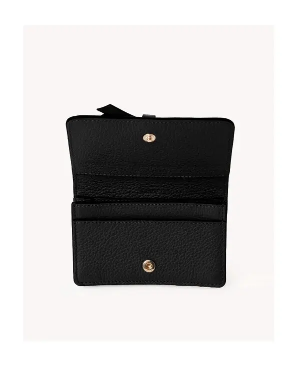 Chloé Alphabet Logo Clip