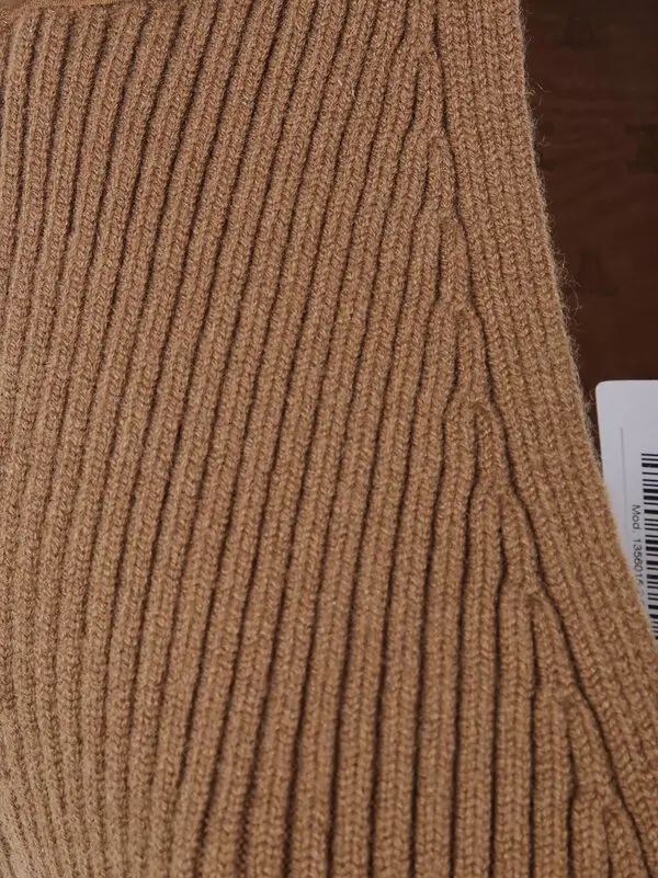 Max Mara V-neck Ribbed Knit Button-up Gilet - No