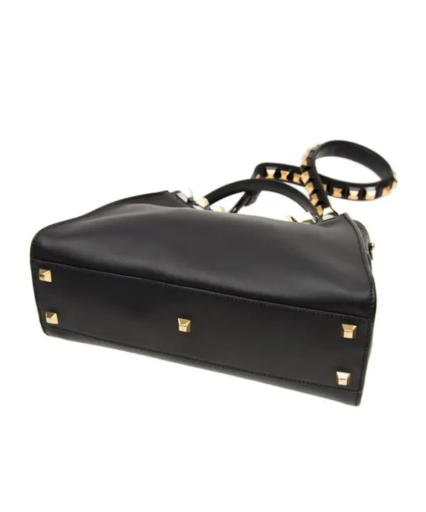 Fendi Logo Twist Lock Shoulder Bag