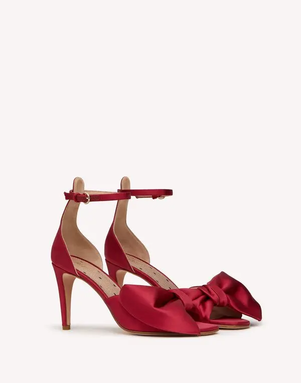 Red Valentino Valentino Satin Bow-embellished Pumps - Red