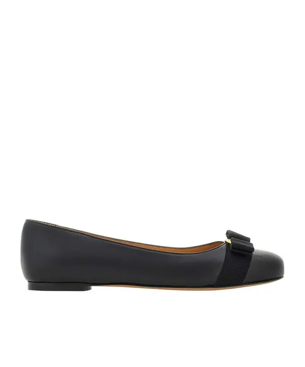 FERRAGAMO Flat With Bow Detail - Black