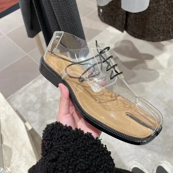 MAISON MARGIELA Tabi Toe Lace-up Shoes