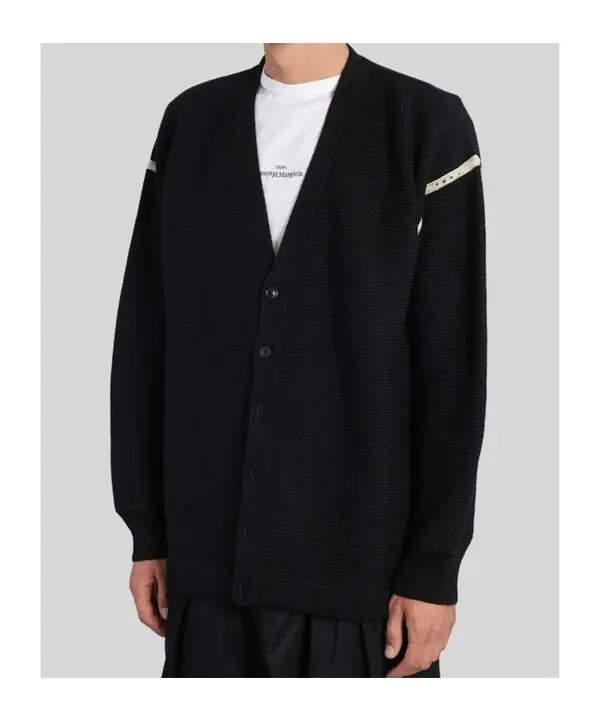 MAISON MARGIELA V-neck Buttoned Cardigan