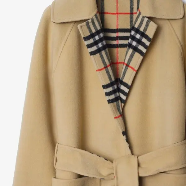 Burberry Long Sleeved Belted Reversible Trench Coat - Flaxen