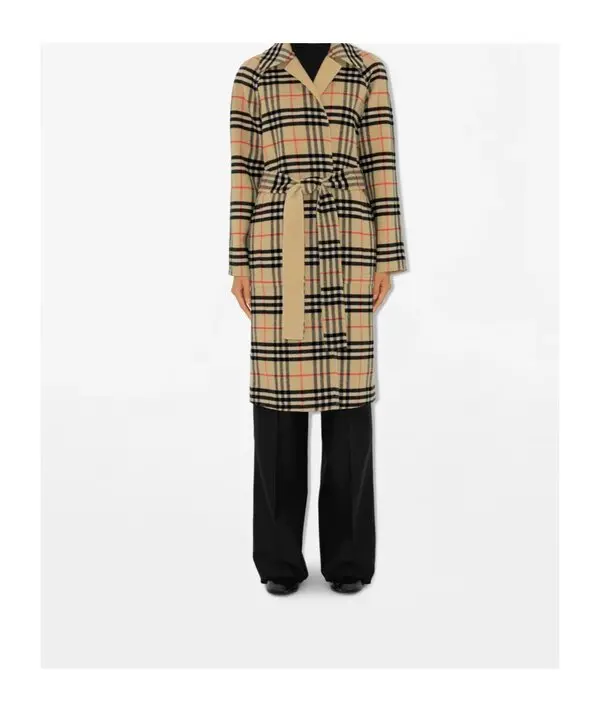 Burberry Long Sleeved Belted Reversible Trench Coat - Flaxen