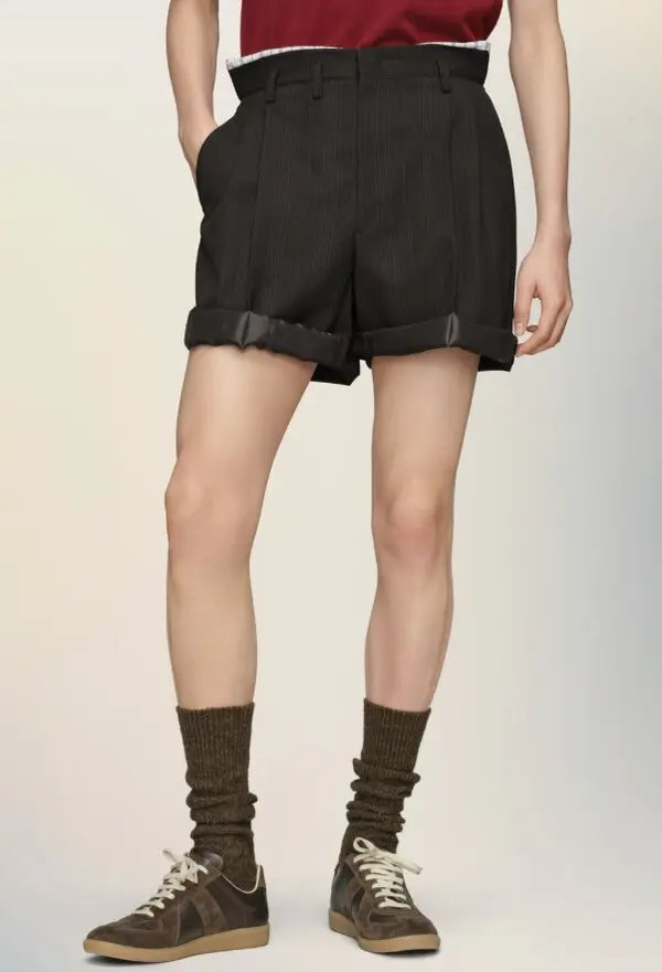 MAISON MARGIELA Pleated Tailored Shorts - Black