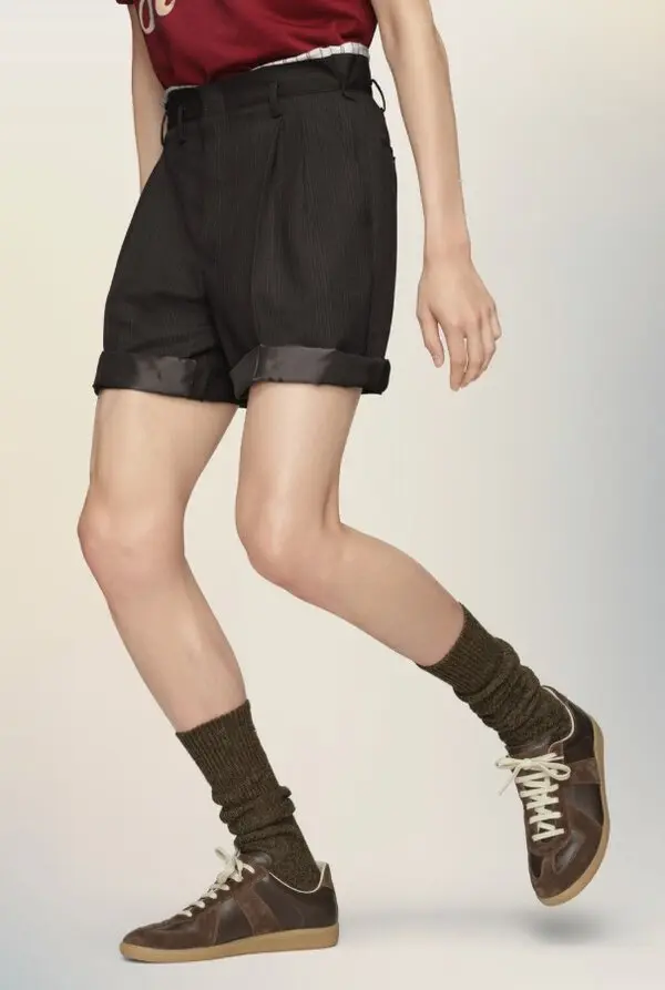 MAISON MARGIELA Pleated Tailored Shorts - Black