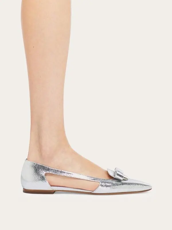 FERRAGAMO Silver Metallic Bow Ballet Flats