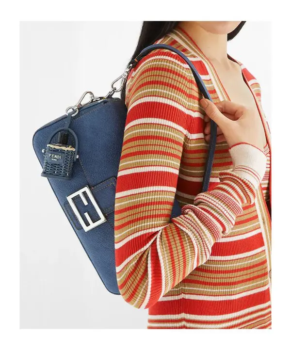 Fendi Baguette Ff Plaque Shoulder Bag - Blue