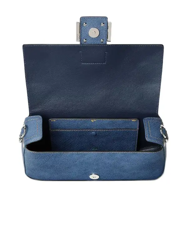 Fendi Baguette Ff Plaque Shoulder Bag - Blue