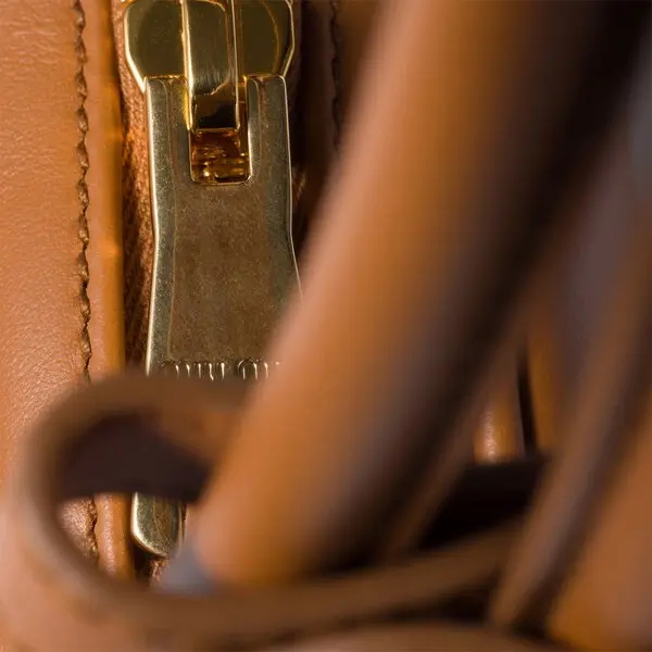 Miu Miu Beau Leather Handheld Bag - Cognac
