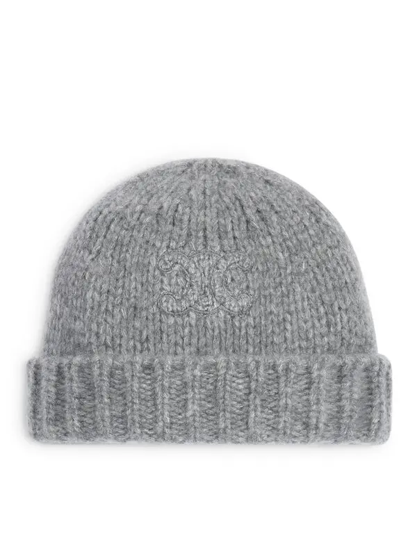 Celine Triomphe Beanie In Cashmere And Silk - Light Gray