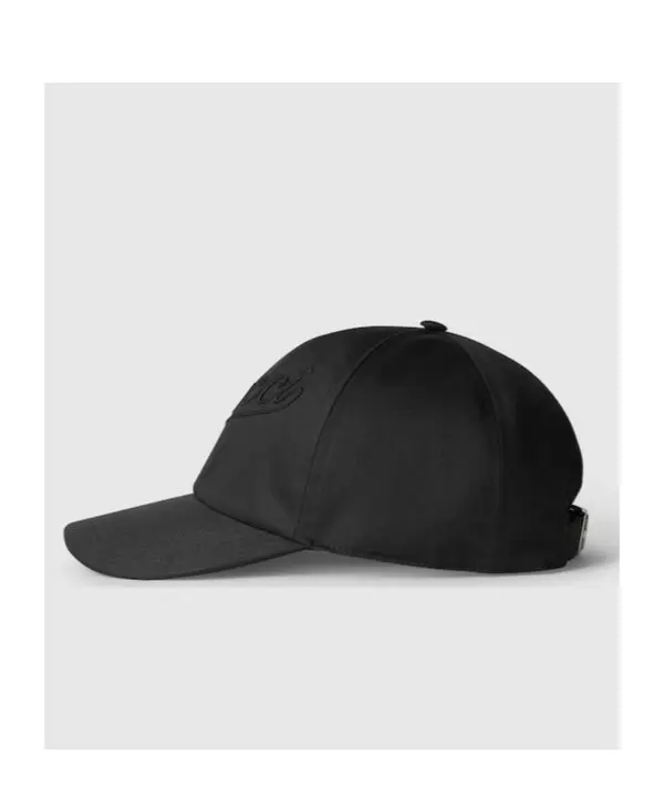 Gucci Baseball Cap With Embroidered Logo - Black