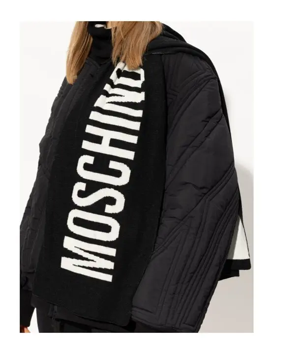 Moschino Contrasting Scarf