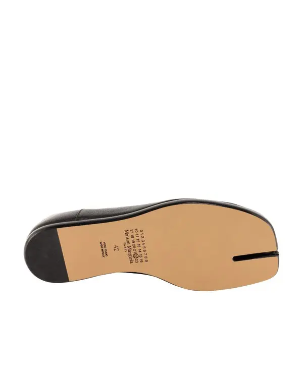 MAISON MARGIELA Tabi Toe Slip-on Loafers - Black