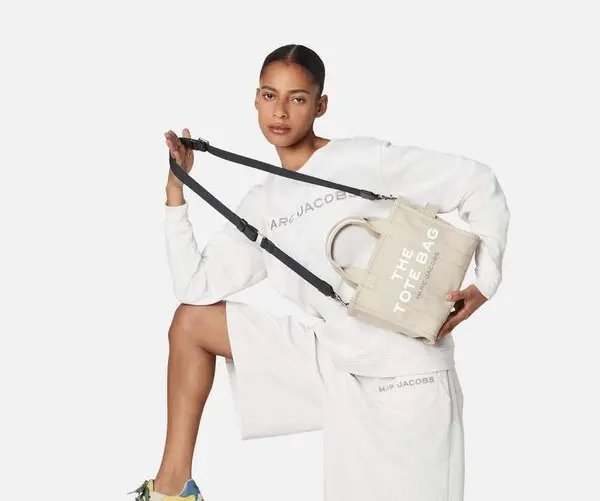 Marc Jacobs Logo Printed Tote Bag - Nude