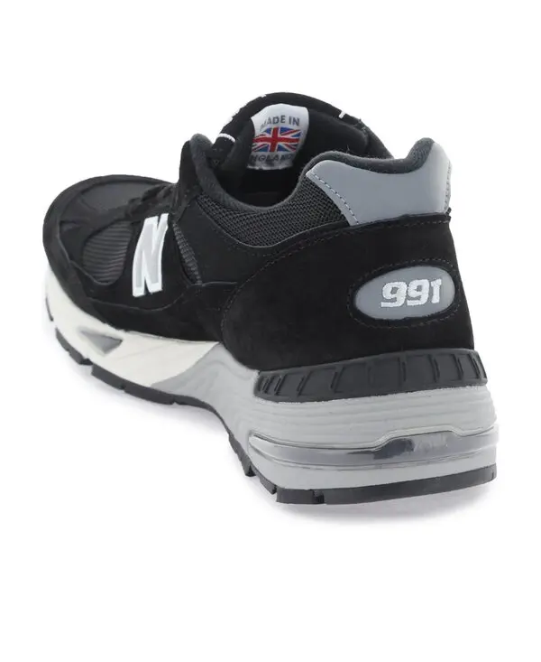 NEW BALANCE 991 Low-top Lace-up Sneakers - Black