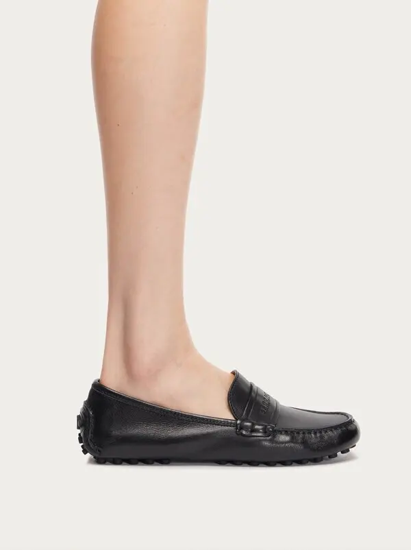 FERRAGAMO Logo Embossed Slip-on Loafers