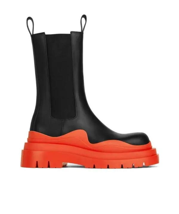 Bottega Veneta Tire Chelsea Boots - Black