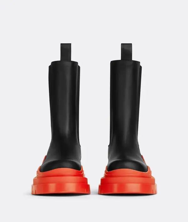 Bottega Veneta Tire Chelsea Boots - Black