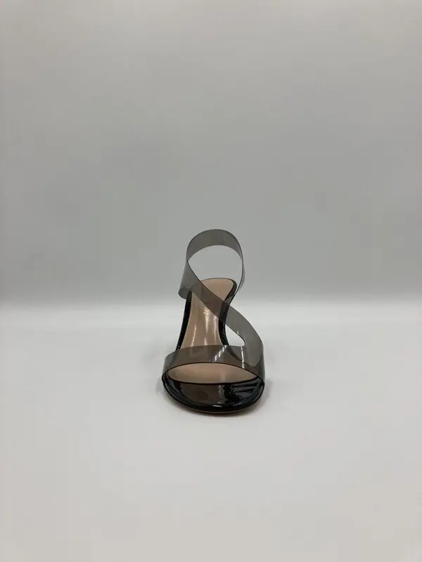 GIANVITO ROSSI Metropolis Slingback Open Toe Sandals - Black