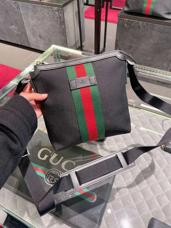 Gucci Shoulder Bag