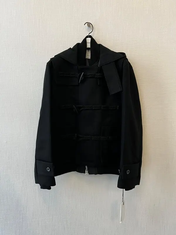 Sacai Hooded Toggle-fastening Jacket - Black