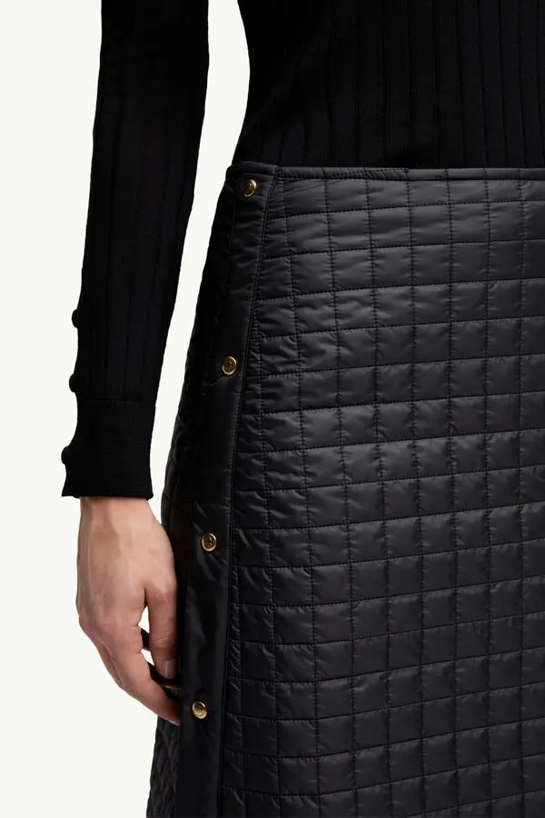Moncler Quilted Midi Skirt - Black