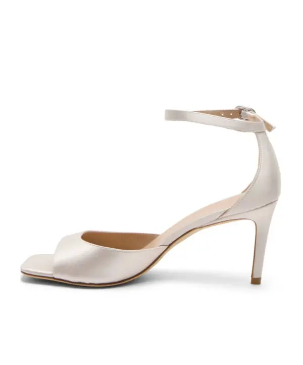 STUART WEITZMAN Nudistia 75 Sandal - White